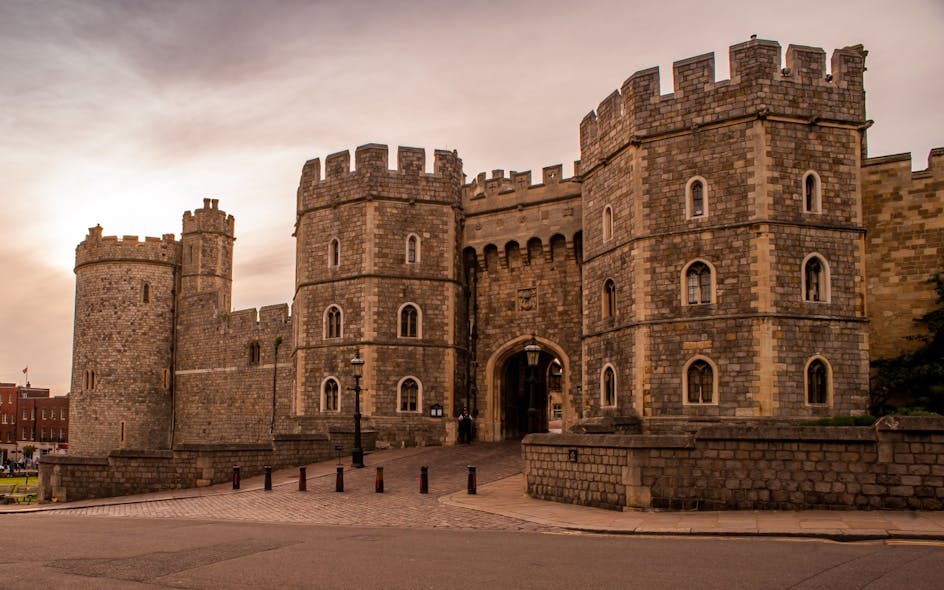 Delta DSC800 bollards stand sentry at Windsor Castle | Security Info Watch