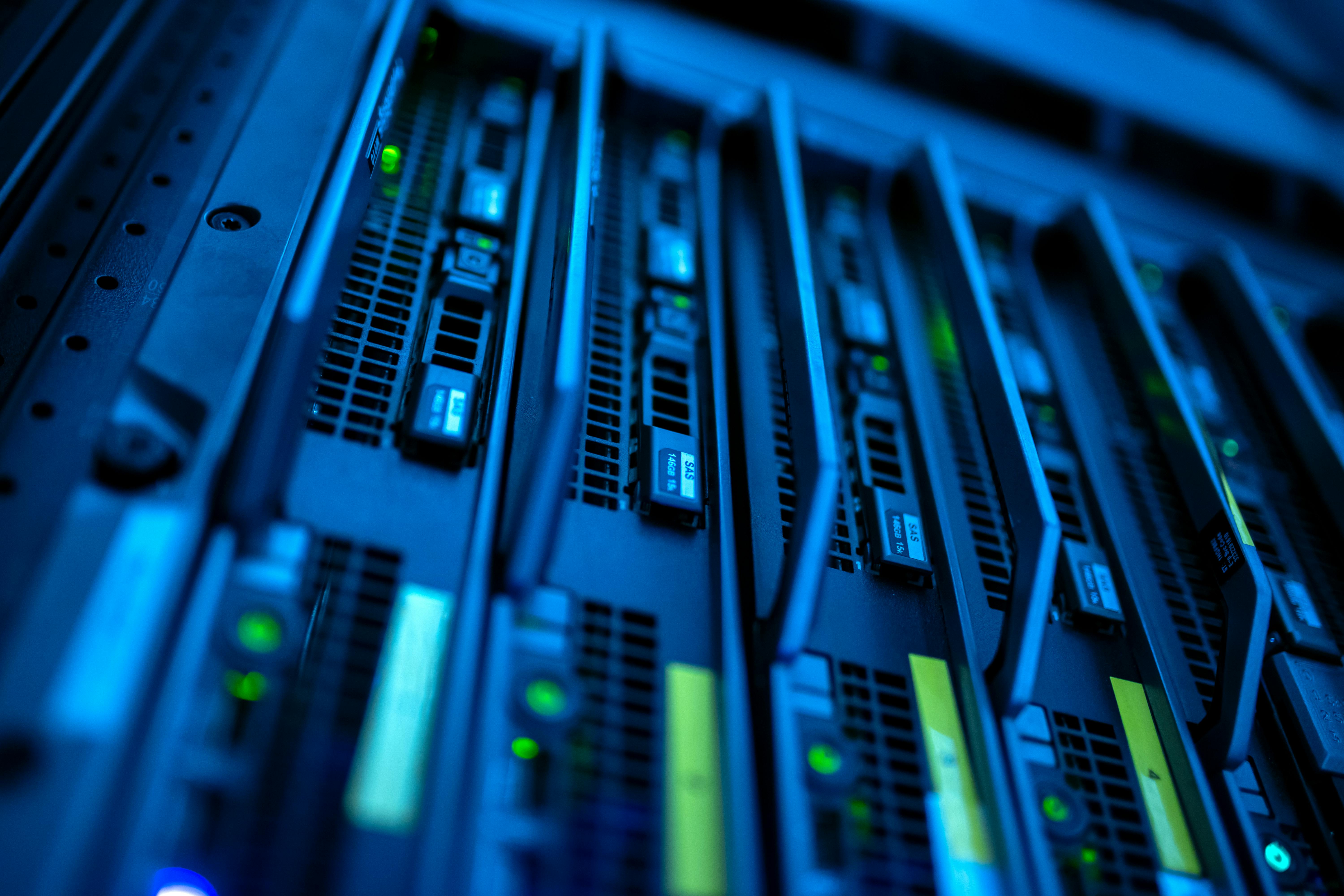 Secret Service Uncovers Large-Scale Cellular Interception Network ...